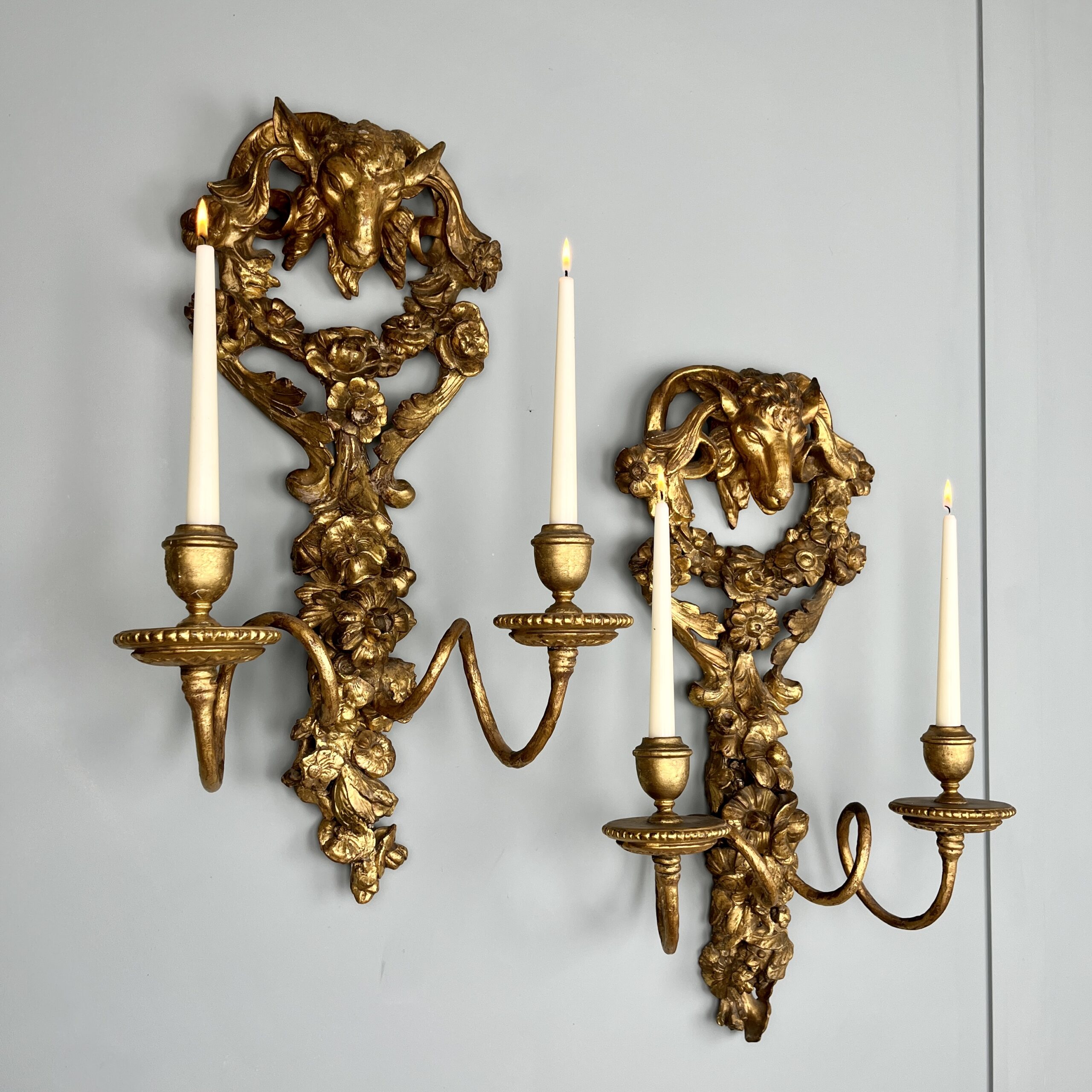 Pair of 18th Century Giltwood Wall-Lights - Adam Calvert Bentley