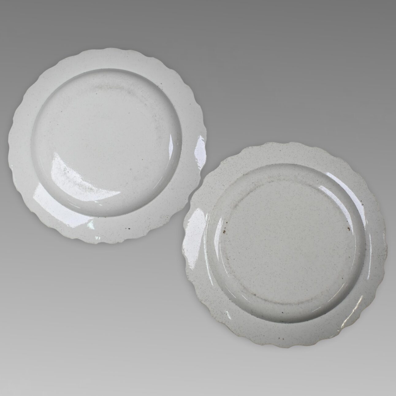 Pair of George III Creamware Plates - Adam Calvert Bentley